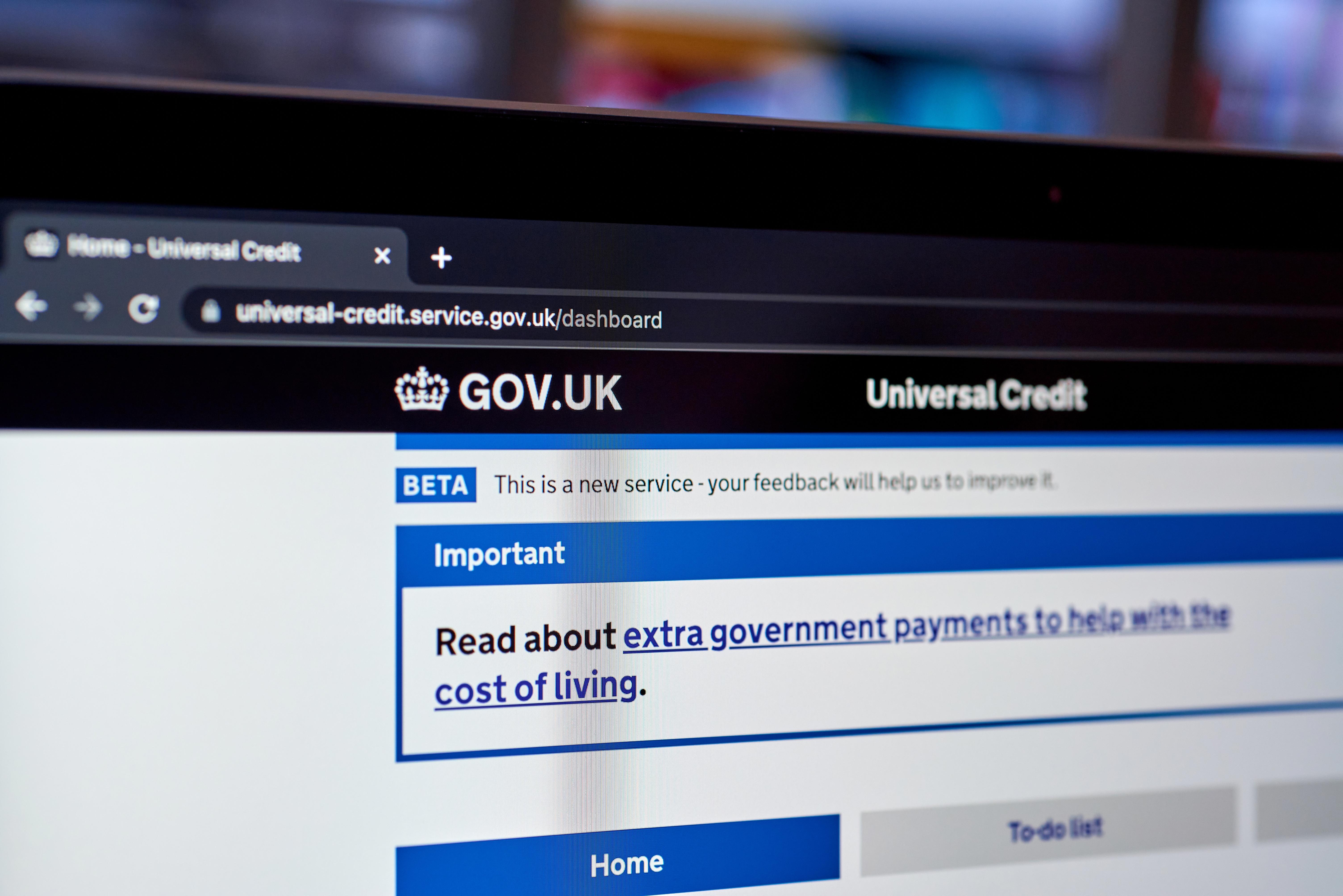 Migrating to Universal Credit - Hightown Housing Association